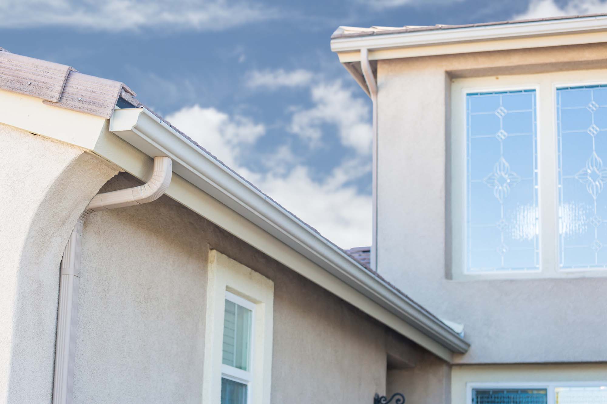 Fascia & Soffit repairs in Kent| FASCIAS & SOFFIT repairs in Sussex| MH ...